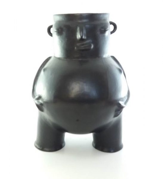 Mujer Encinta / Zömo Piñën | Artesanías Sur de Chile Tradicional